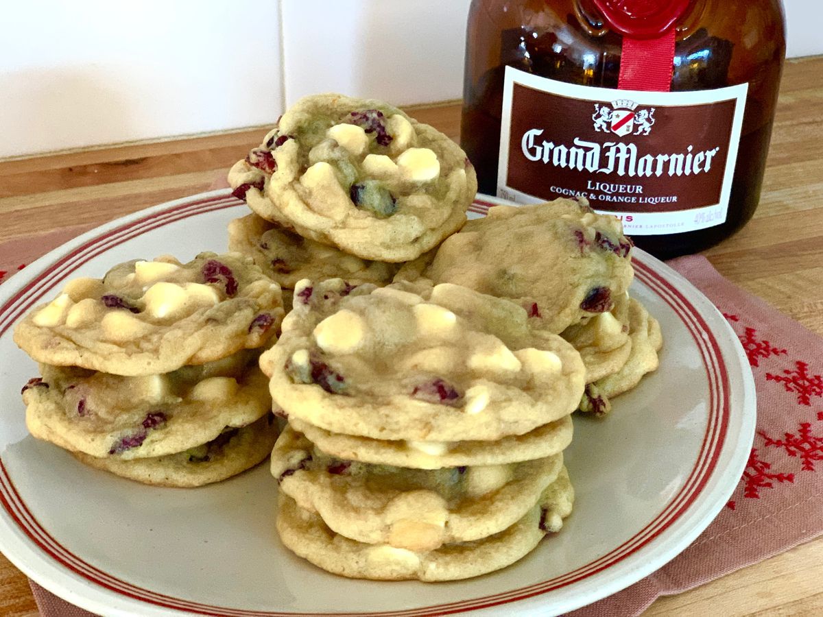 Boozy white chocolate chip cookies with Mrs. Fields energy - Julia O'Malley