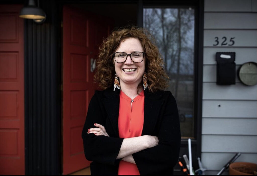 About Julia - Julia O'Malley