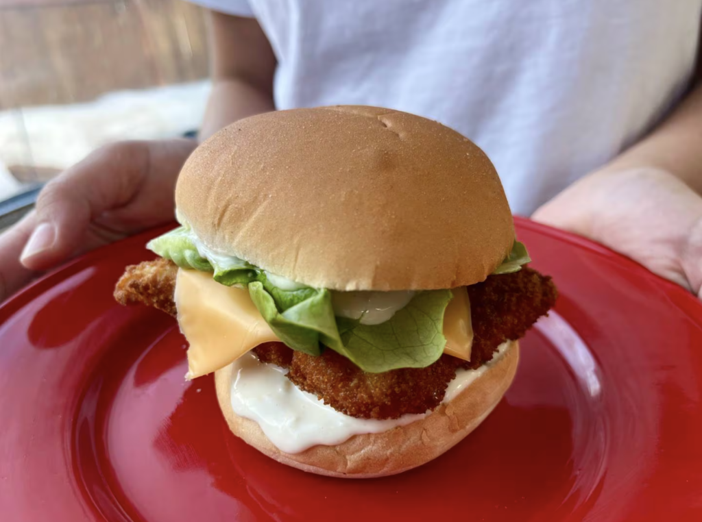 This filet-o-Alaska cod sandwich is as good as its drive-thru cousin ...